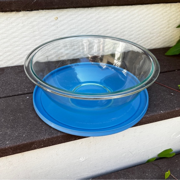 Pyrex | Kitchen | Pyrex 25 Qt 24 L Glass Mixing Storage Bowl Blue Seal ...